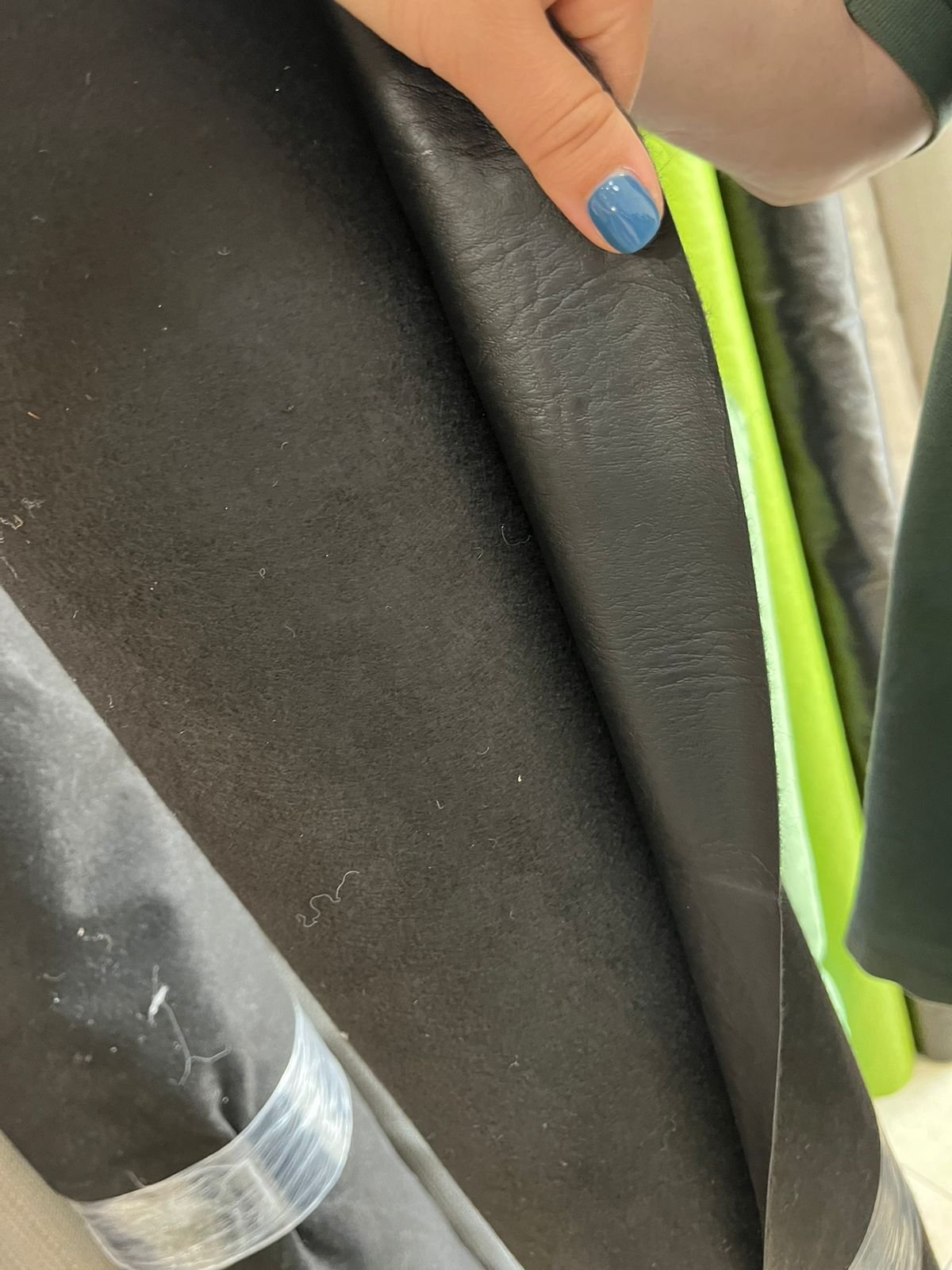 cuerina tapicera negra – Telas por mayor y menor